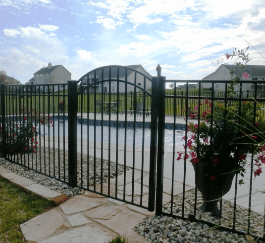 Aluminum Fence - Trost Plastics